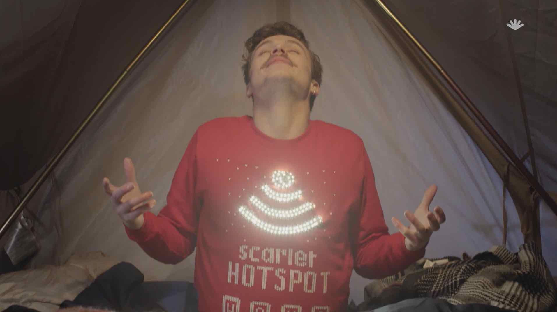 Media Marketing | Campaigns | Silk/Scarlet : "Scarlet Hotspot Man"