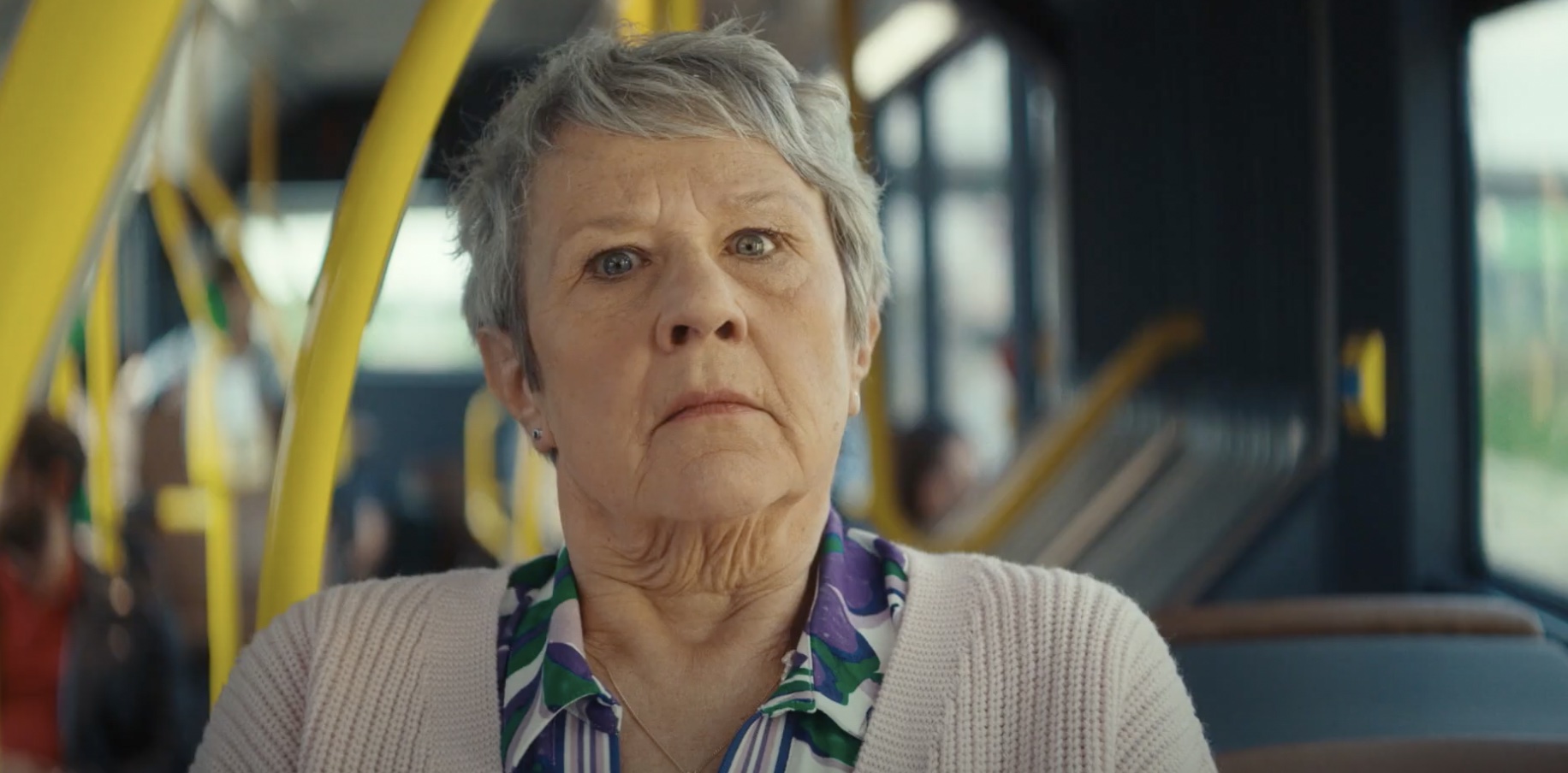 Media Marketing | Campaigns | Accenture Song/De Lijn : "Beweeg mee naar ...