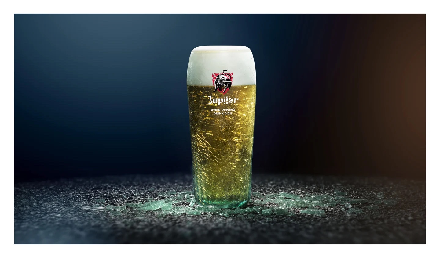 Media Marketing | Campaigns | BBDO/Jupiler : "The Crashed Glass"