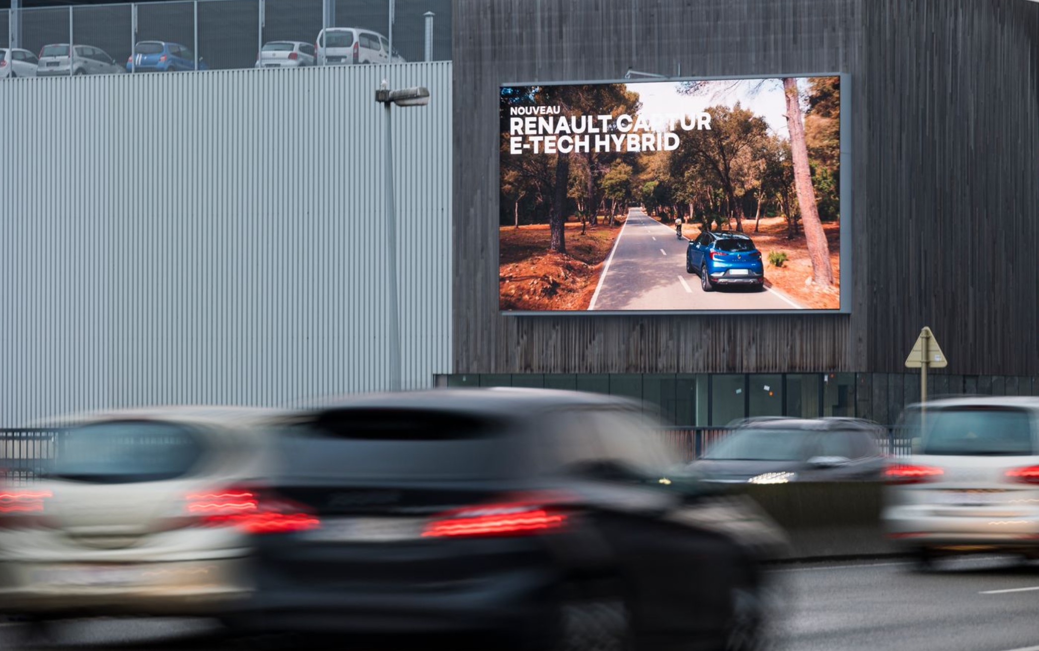 Media Marketing | News | DOOH: Clear Channel tekent met Hivestack