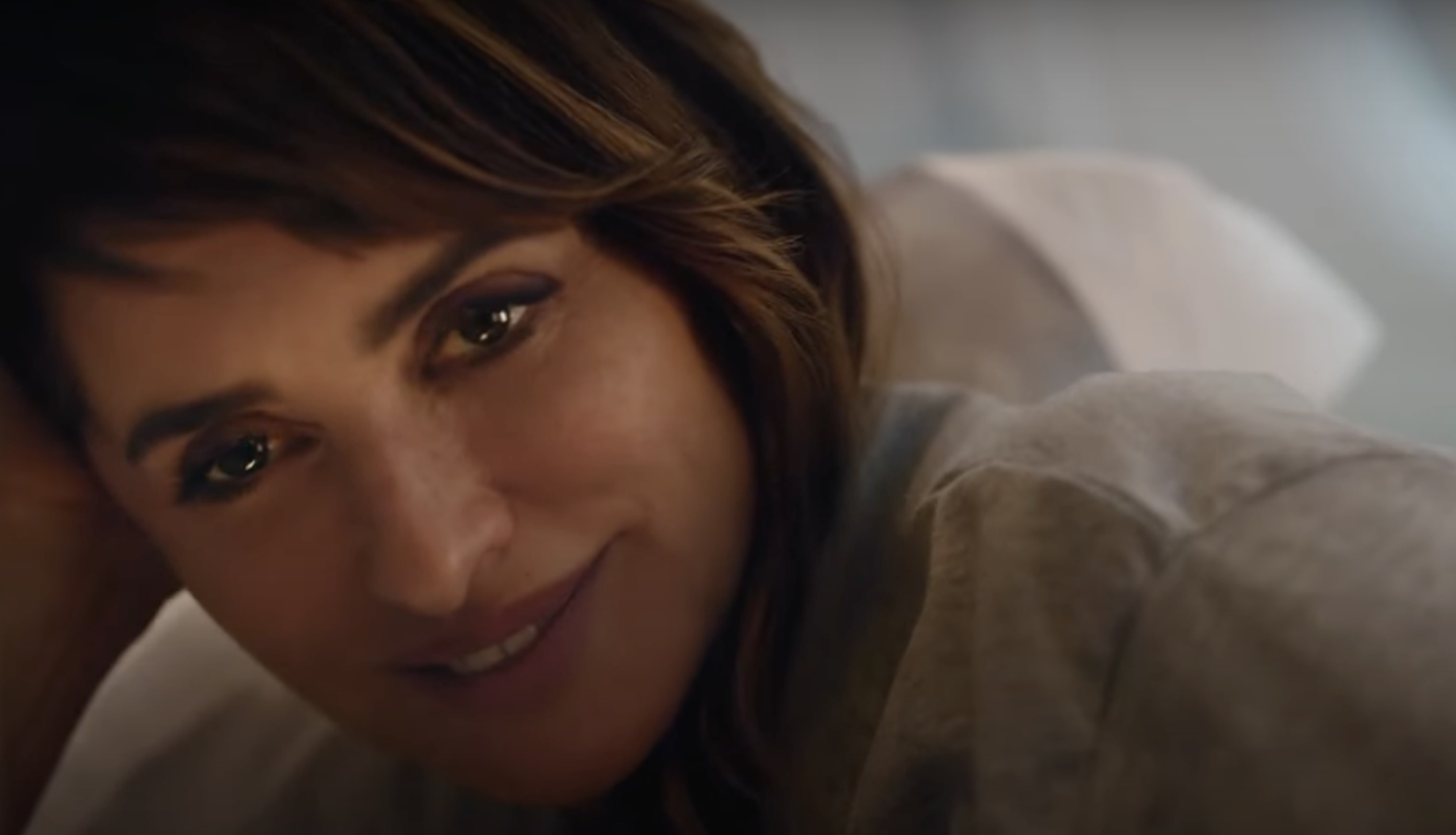 Media Marketing | News | Emirates goes backstage met Penélope Cruz